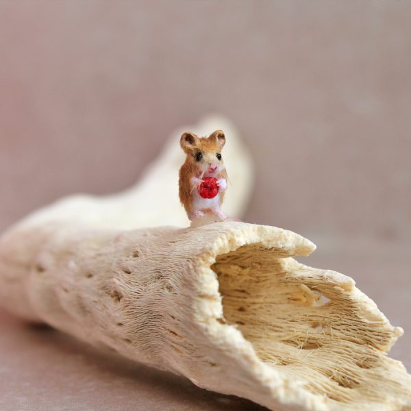 Tiny Realistic Animal Sculptures by Katie Doka | The Creative Blog